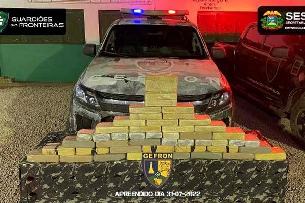 Gefron Prende 2 Traficantes Com R 1 Milhão Em Cocaína Em Mt Cáceres
